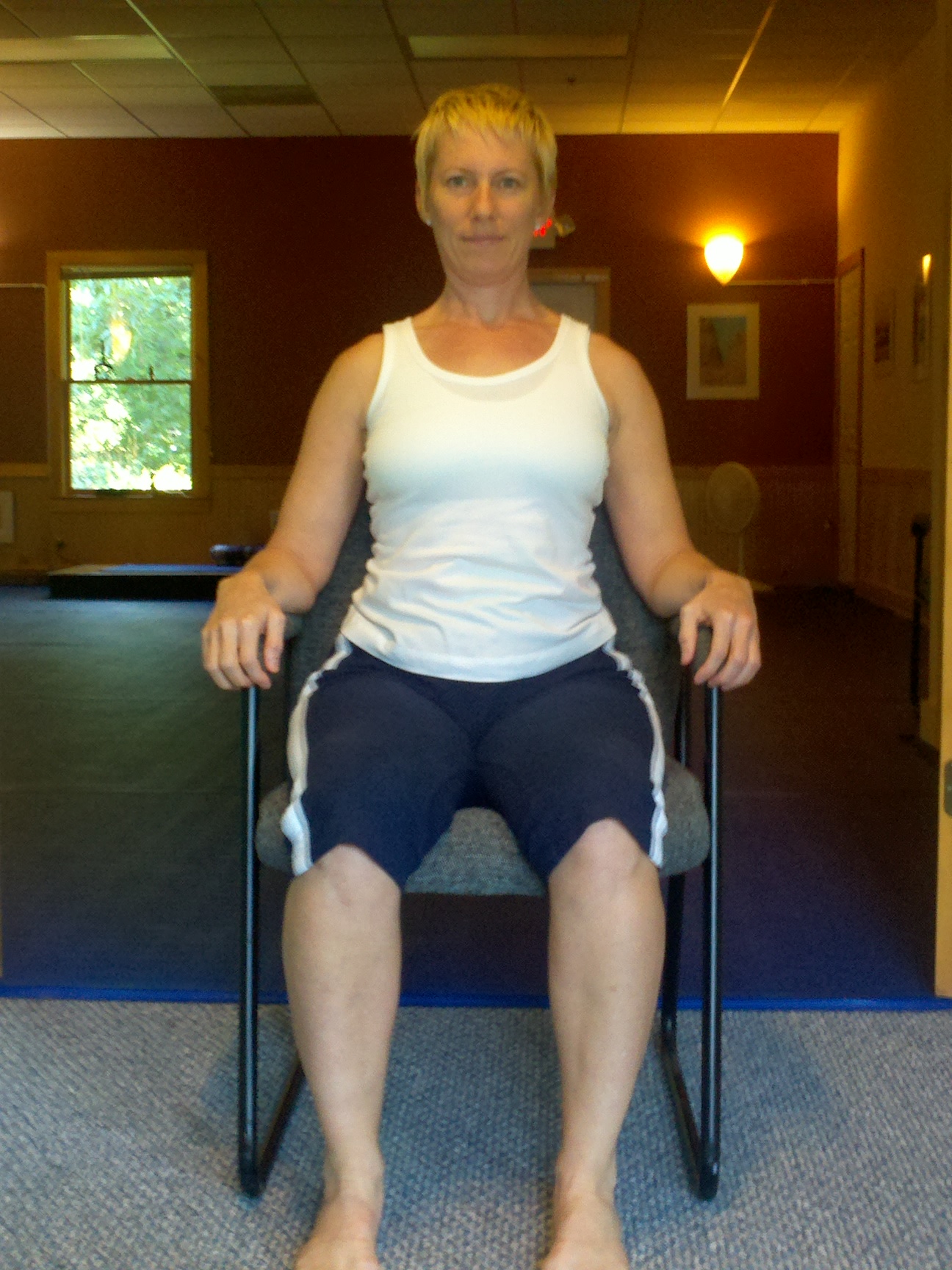 Stop slouching with this simple exercise - The Posture Project